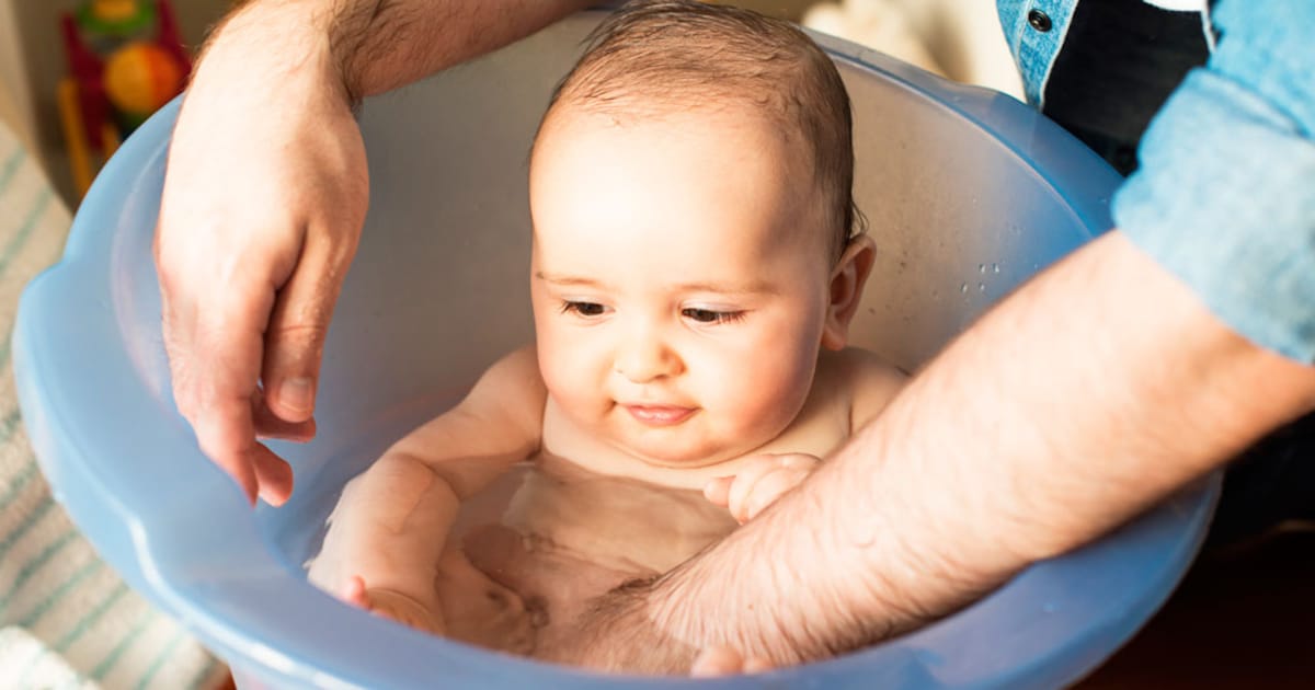 Tummy Tub, zo werkt dit babybadje