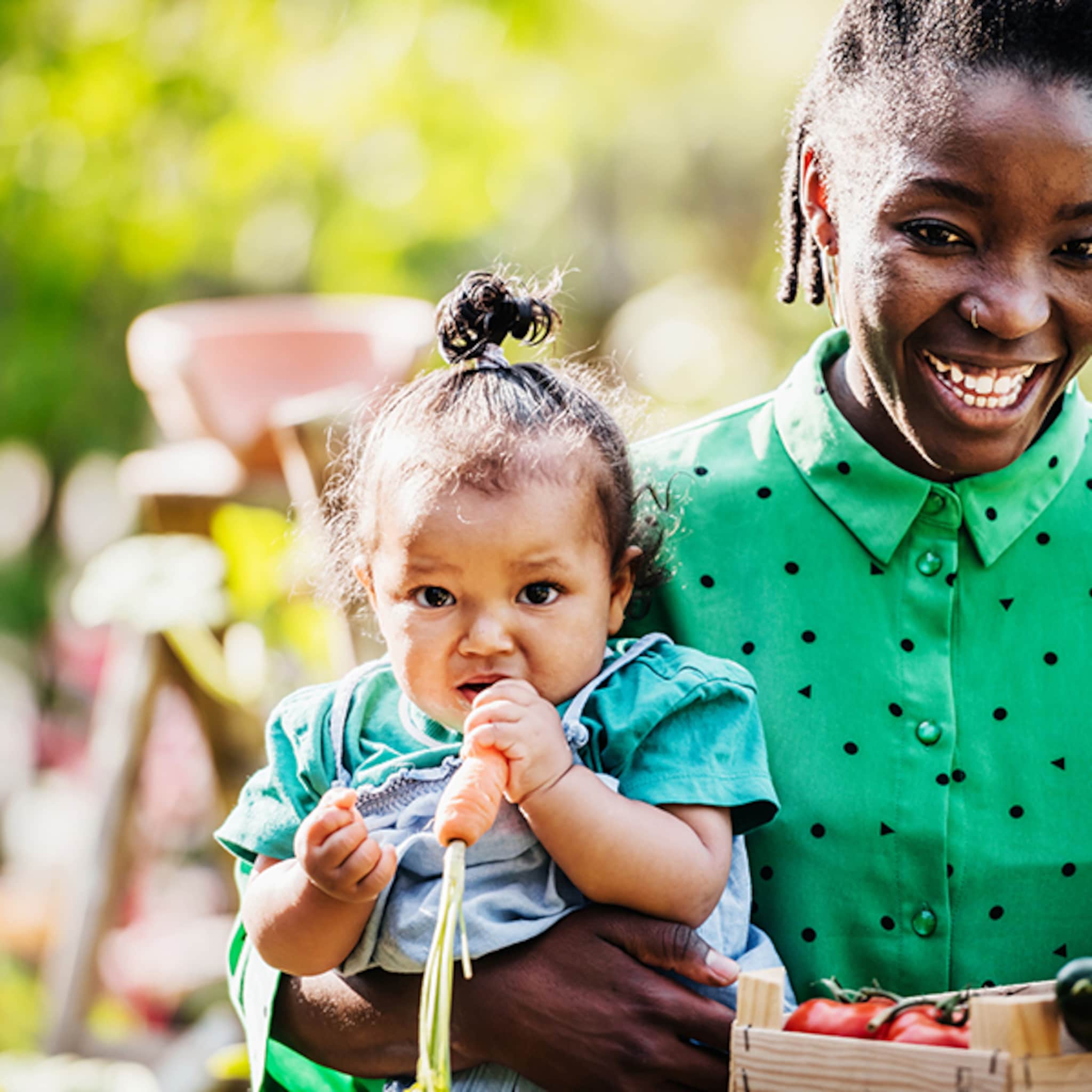 Voedingsschema baby 8 maanden: dit mag je baby eten
