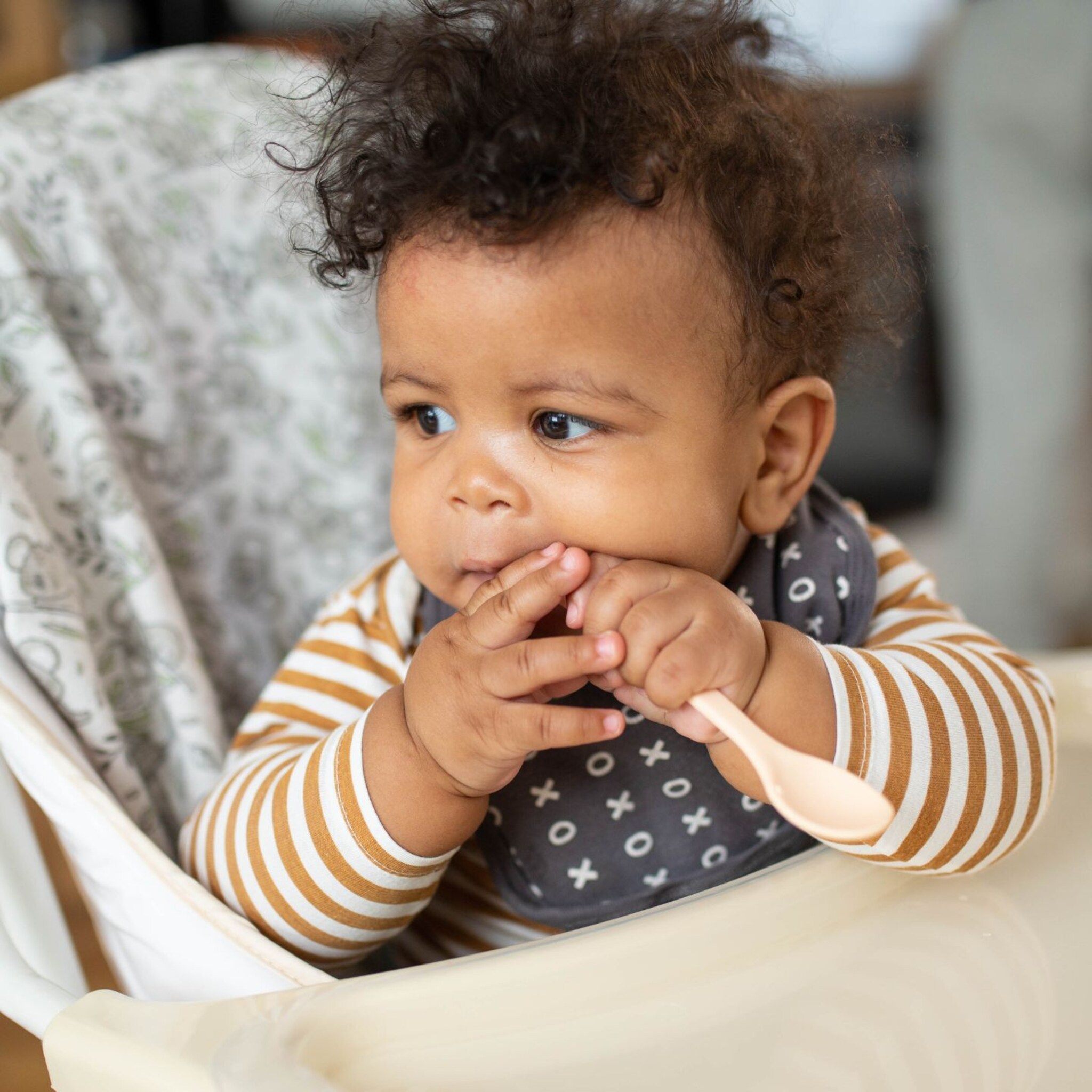 Spruw bij baby: zo herken je het (en dit helpt)